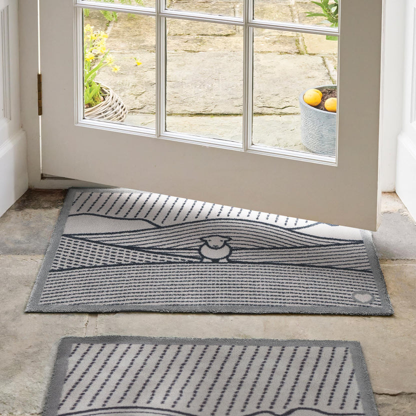 Herdy Lines Washable Doormat - Hug Rug